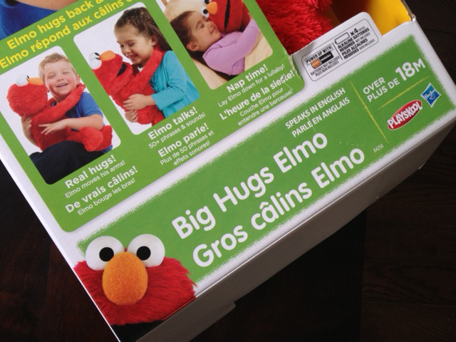 Cuddle and Play with Big Hugs Elmo #giveaway - My Family Stuff