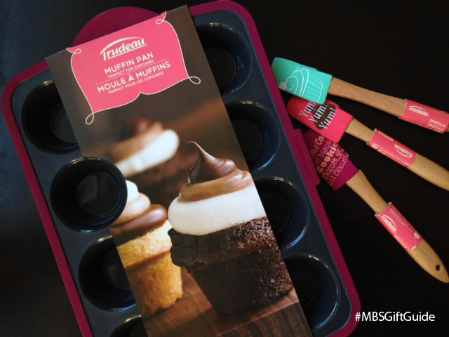 Colourful Bakeware by Trudeau #MBSGiftGuide - My Family Stuff