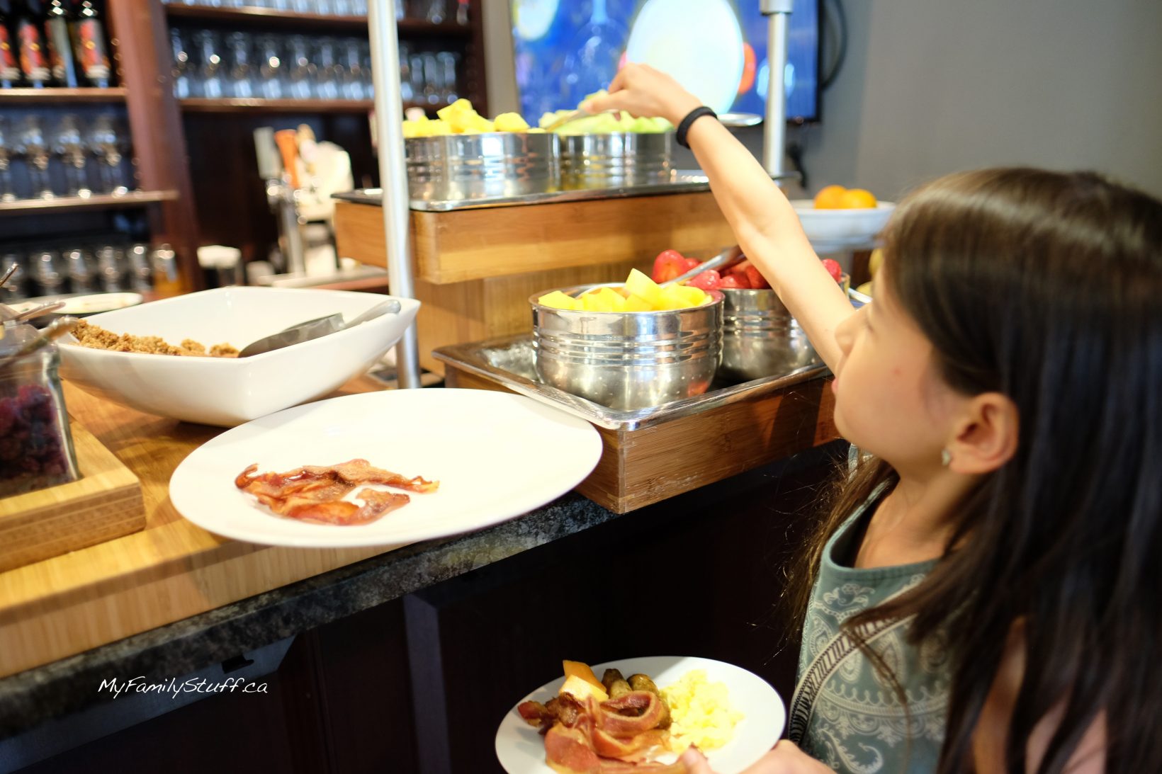 Doubletree by Hilton Hotel & Suites Victoria Review - My Family Stuff