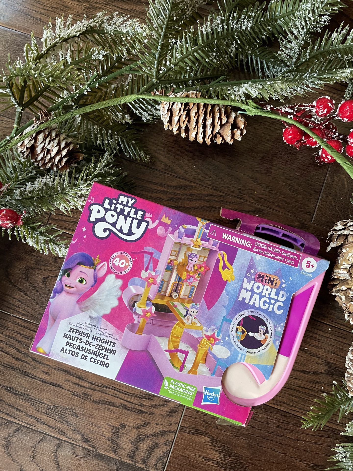 My Little Pony Mini World Magic Compact Creations - My Family Stuff